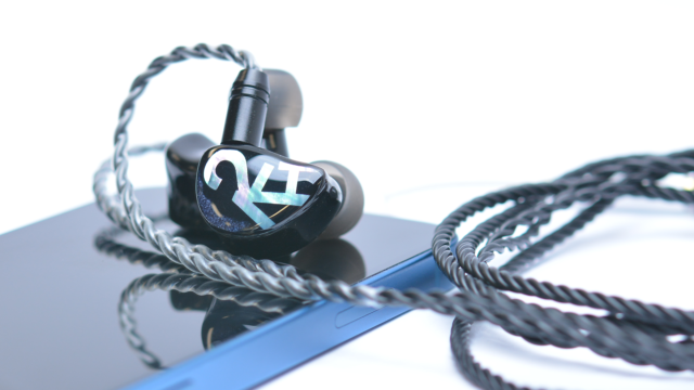 【新製品】AAWから、デザインとサウンドにこだわった新エントリーモデル『A2H+ (Universal Fit)』が登場！【12/15発売 ...