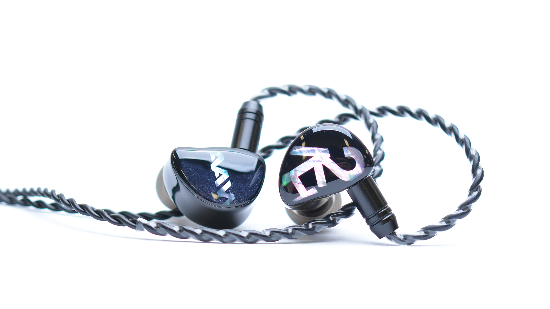 【新製品】AAWから、デザインとサウンドにこだわった新エントリーモデル『A2H+ (Universal Fit)』が登場！【12/15発売 ...