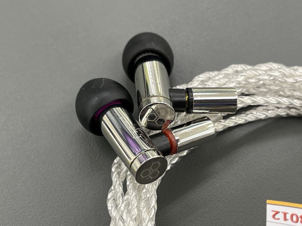 【final / E500 VR3000 A4000 E5000 A8000】A5000も発売したし、finalの有線イヤホンを聴いてくれーｯ！【日本橋店中古入荷情報】 - イヤホン ...